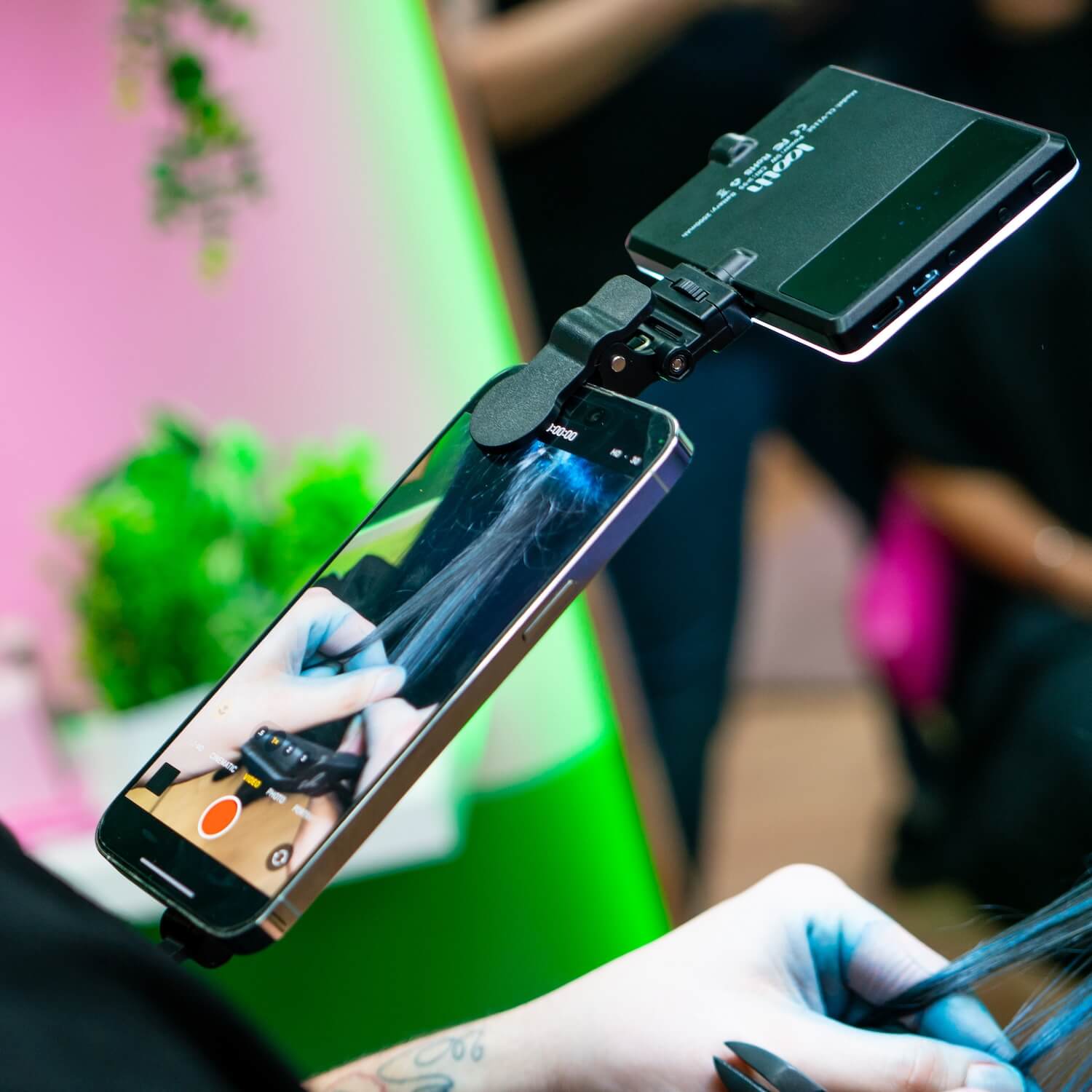 Looth LED Light & Neck Mount – SimplyHair